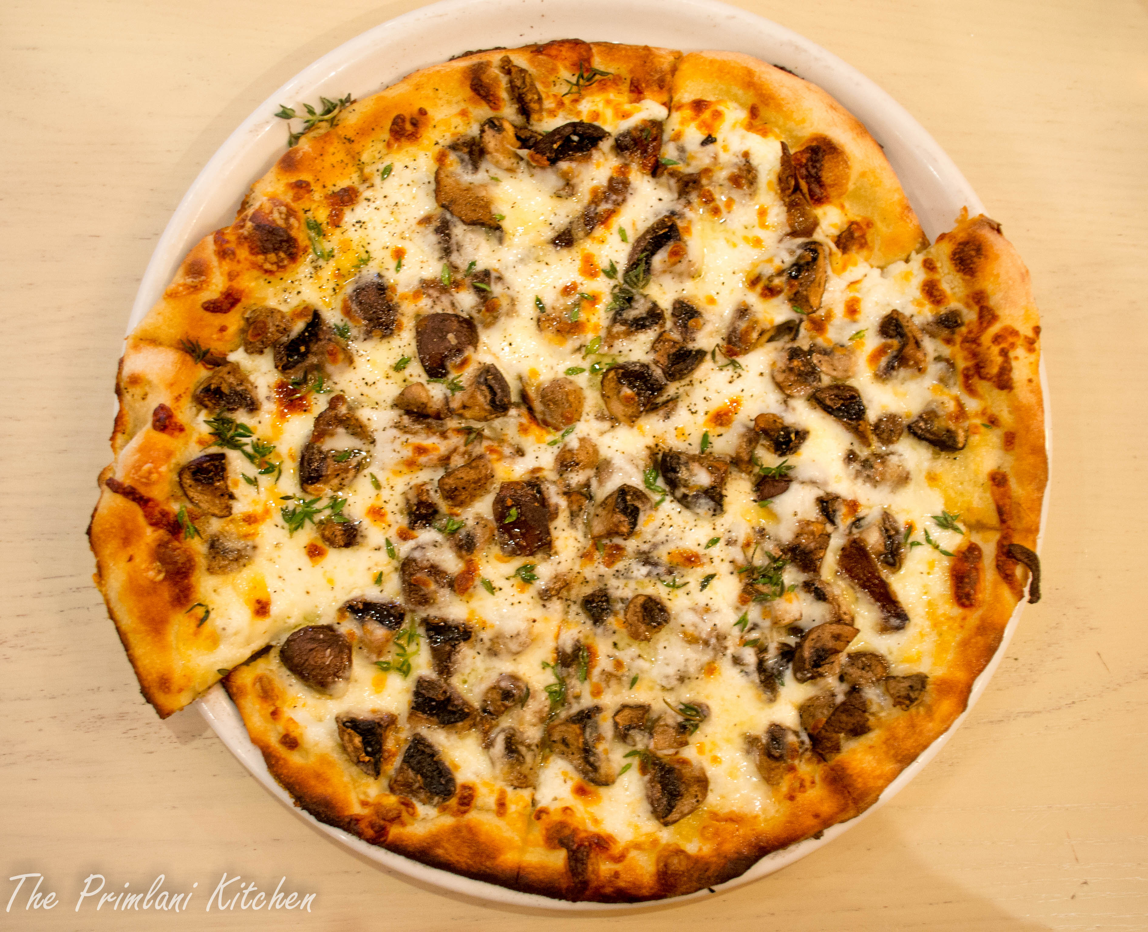 Fungi Pizza – The Primlani Kitchen aka Indian Wine Goddess